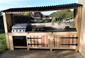30 DIY Wood Pallet Outdoor Kitchen Ideas | Wood Pallet Creations