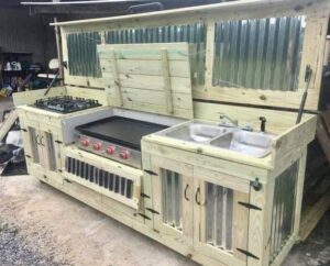 30 DIY Wood Pallet Outdoor Kitchen Ideas | Wood Pallet Creations