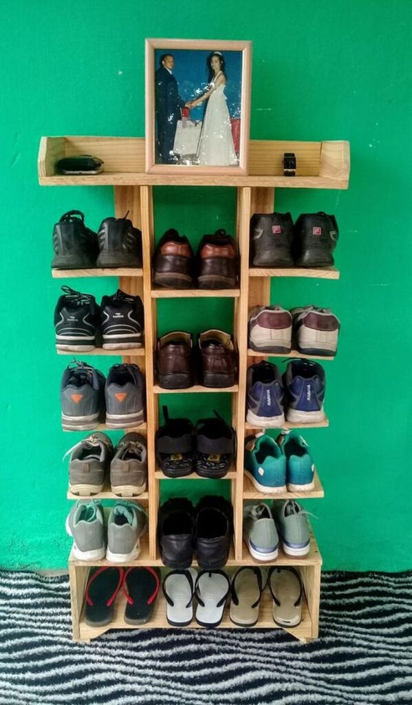 Wood Pallet Shoe Rack DIY Ideas | Wood Pallet Creations